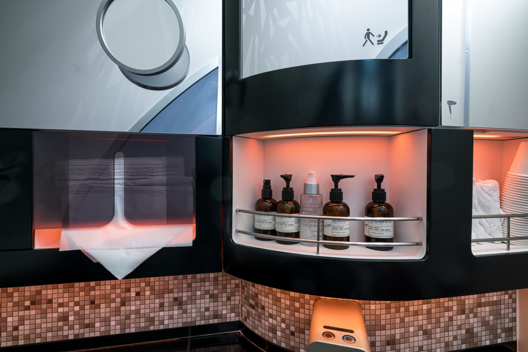 Etihad A380 First Class Apartment Review - Andy's Travel Blog