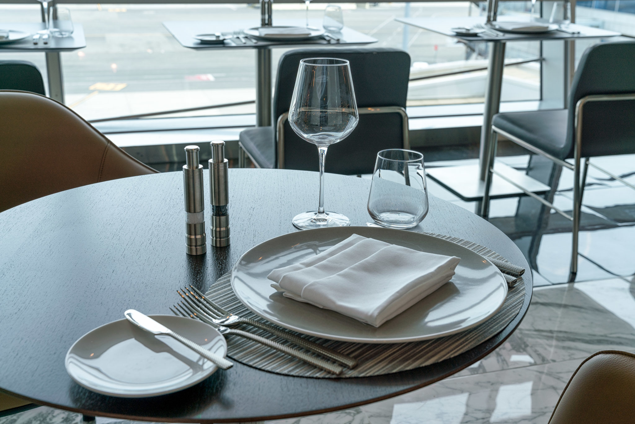 American Airlines amazing new Flagship First Dining experience at JFK!