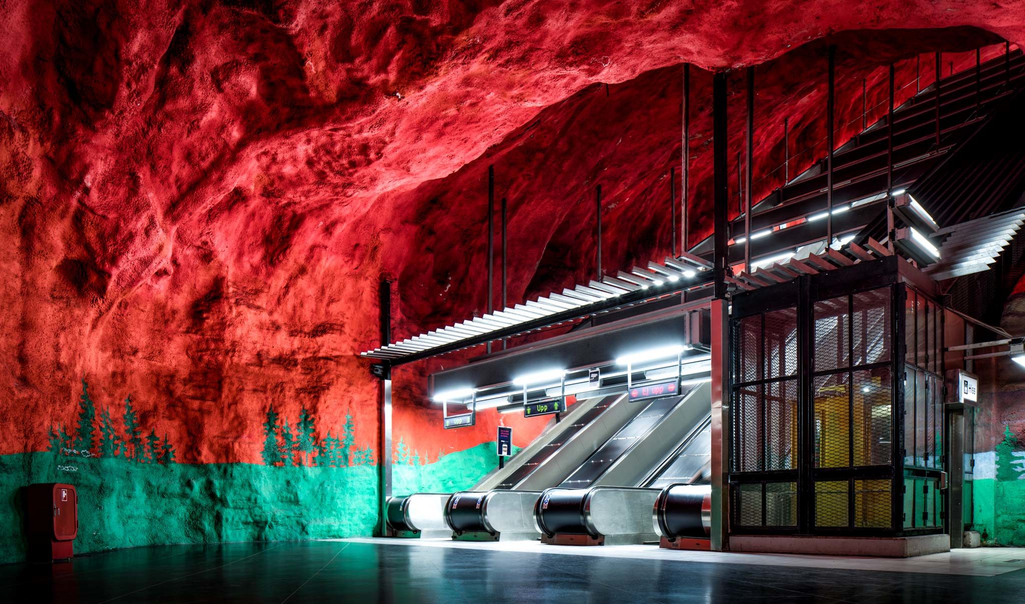 Stockholm's Amazing Metro Station Art - Andy's Travel Blog