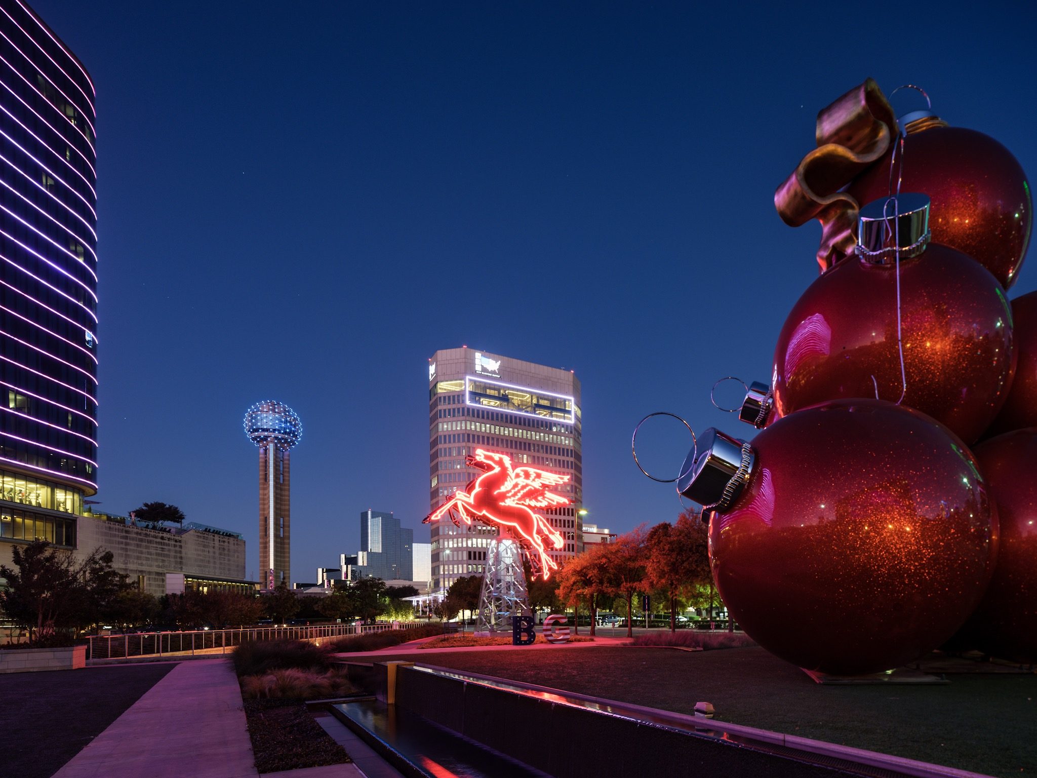 Pictures of the Week: Holiday season in Dallas! - Andy's Travel Blog
