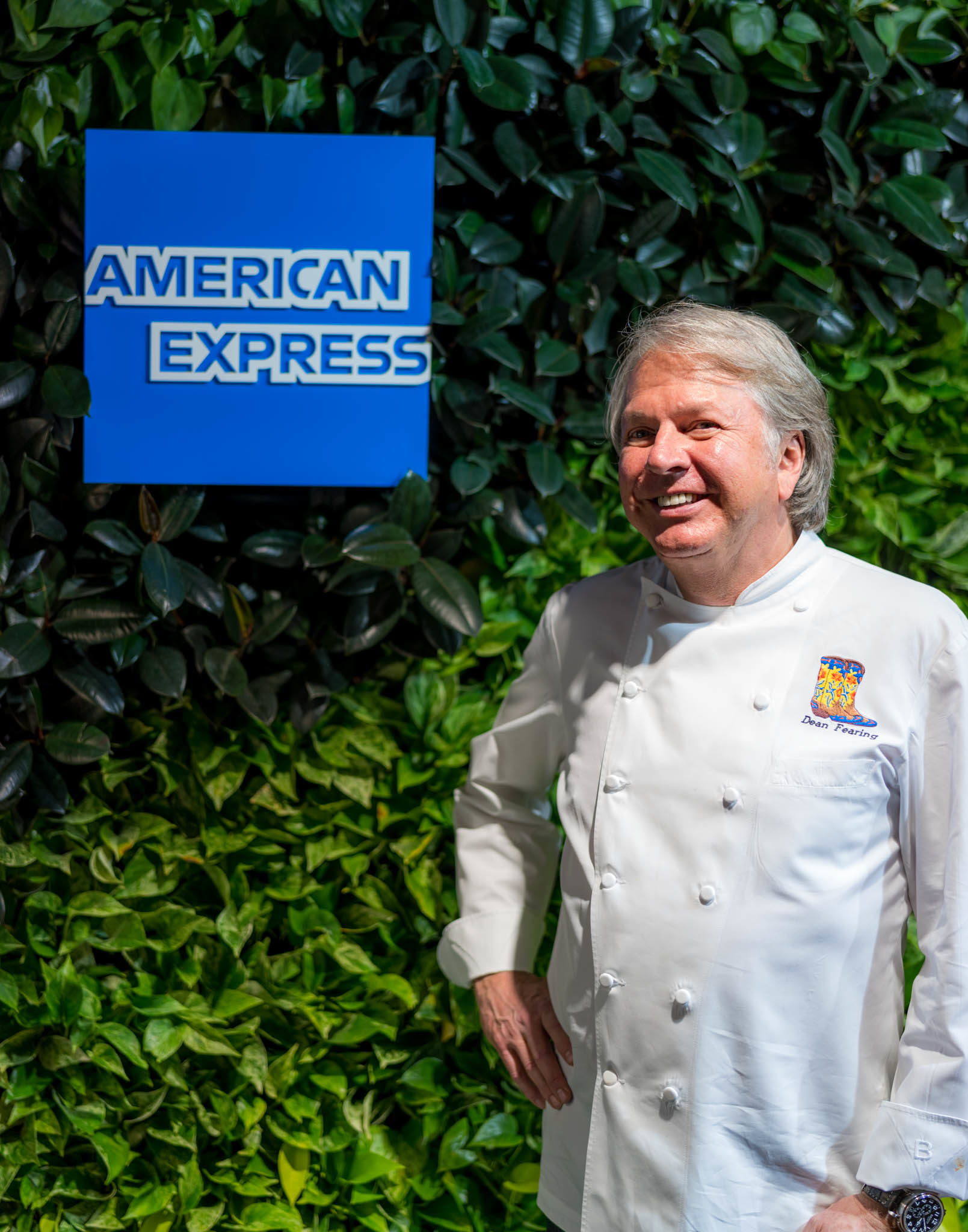 Talking Travel, Airplane Food, and Guitars with DFW Centurion Lounge ...