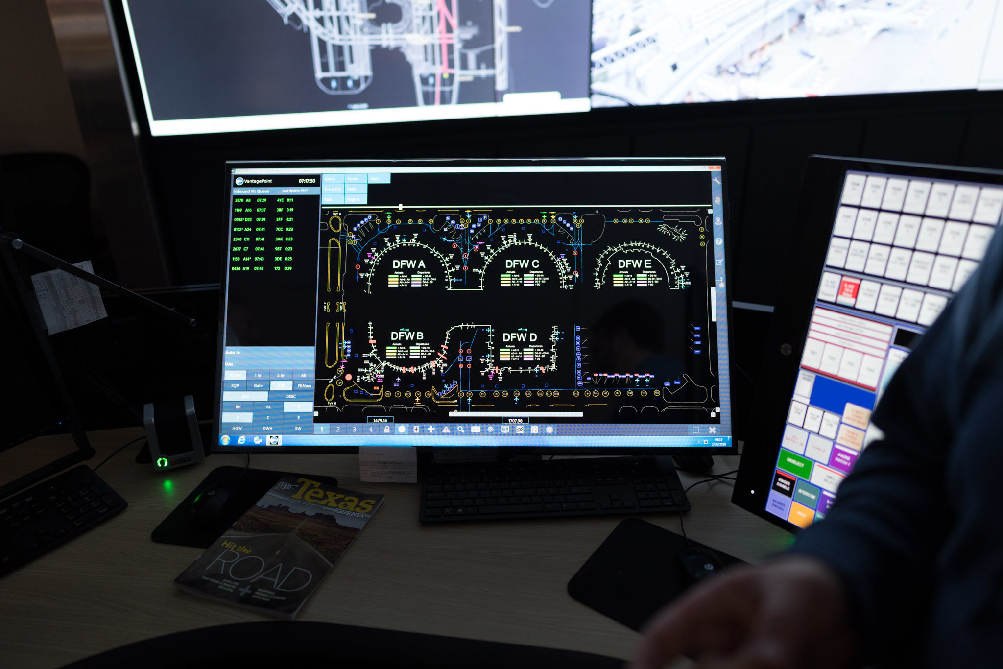 wake up with american-100 - Andy's Travel Blog