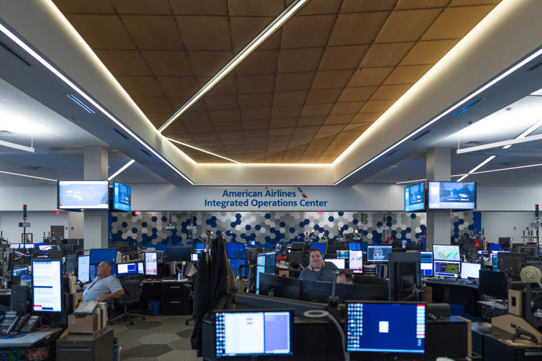 American Airlines lock-in: Touring the IOC and Landing an A350 - Andy's ...