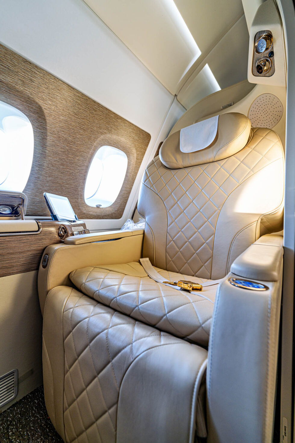Emirates A380 First Class Review: Finally! - Andy's Travel Blog