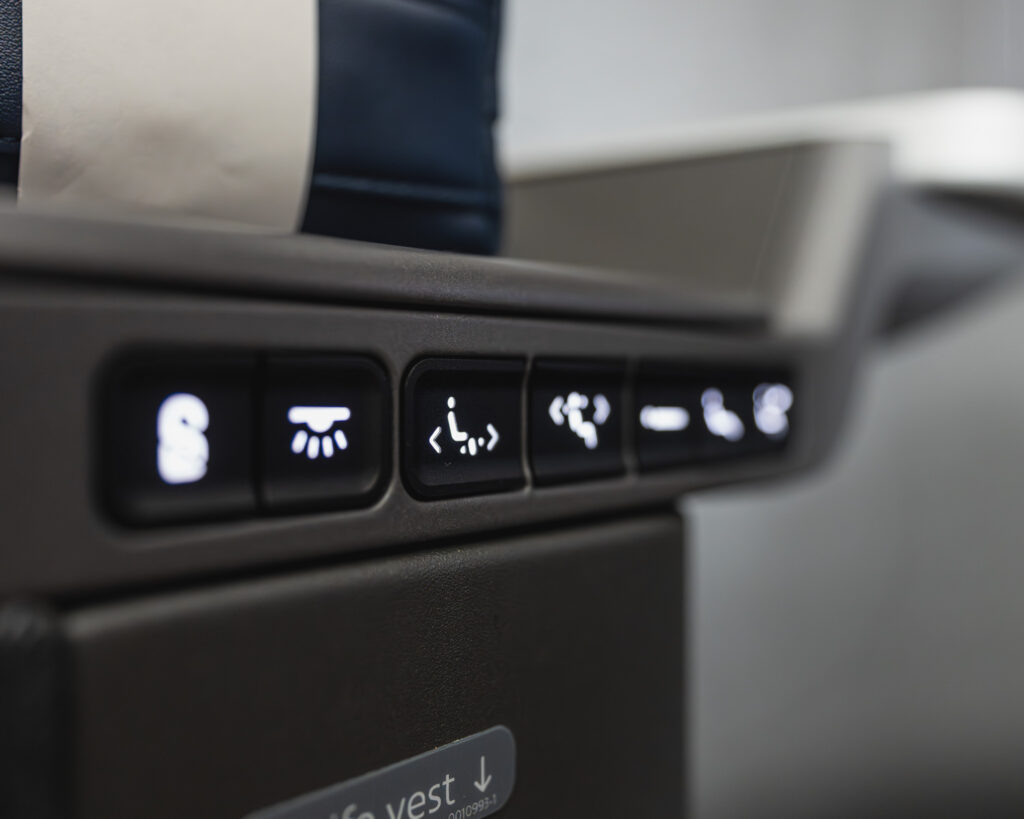 American Airlines New Business Class Review: A Peculiar Masterclass